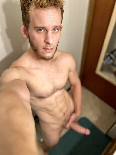 Model Of The Day Dylan Tides Daily Squirt
