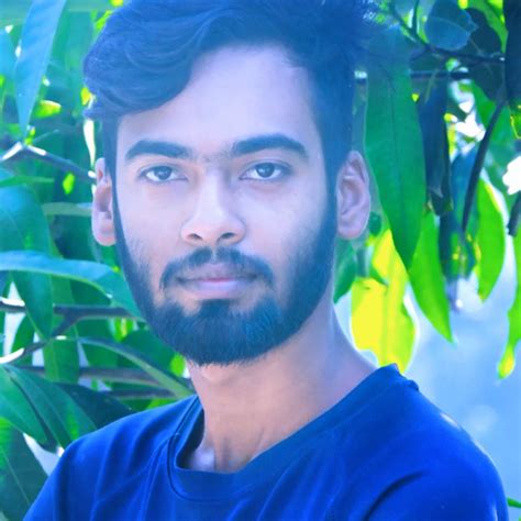 মানুষটা সঠিক হলে তার জন্য হাজারো সেক্রিফাইস করা যায়♥️😌 Love Lovestory Whatsappstatus Bangla