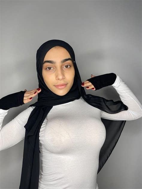 Beautiful Sexy Arab Babe Showing Hot Big Boobs Curvy Figure Videos Pics Arab Porn Nude Photo