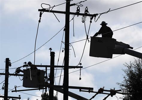 Ercot Asks Texas Businesses Residents To Conserve Electricity