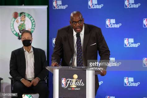 Cedric Maxwell Photos and Premium High Res Pictures - Getty Images