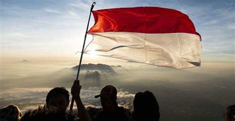 10 Puisi Sumpah Pemuda Singkat And Menginspirasi Nasionalisme