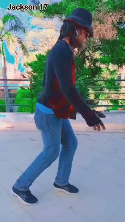 Michael Jackson moonwalk 😎🕺#studio #youtube #mjlove - YouTube