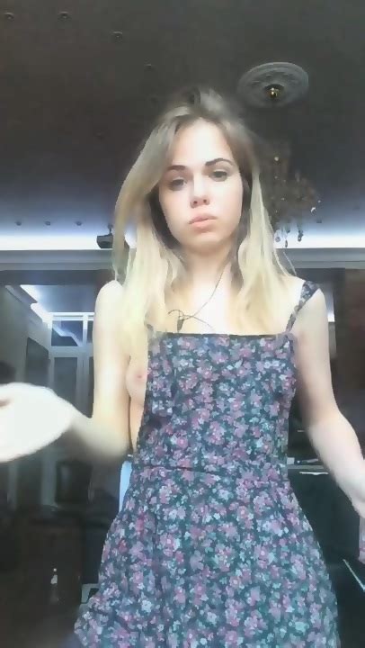 The Model Communicates On Air Eporner