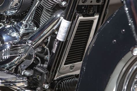 더욱 특별해진 할리데이비슨 소프테일 디럭스 커스텀 월간모터바이크