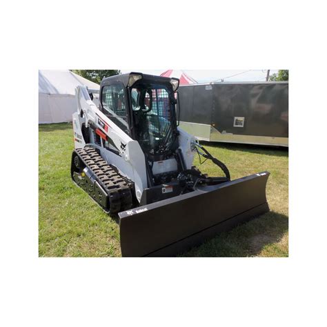 Heavy Duty Bobcat Loader With An All Wheel Drive System For Optimal Traction Reliable Heavy