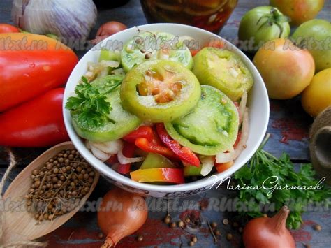 Салат из свежих зеленых помидоров 10 фото в рецепте