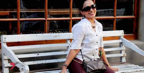 Nilmini Tennakoon Letest Image Gossip Lanka News Gossip Gossip Models