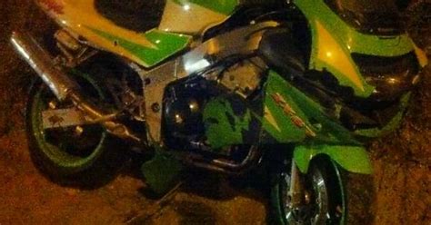 Friend Wrecked His 96 Zx 6r Ninja Thankfully He Escaped With Just A