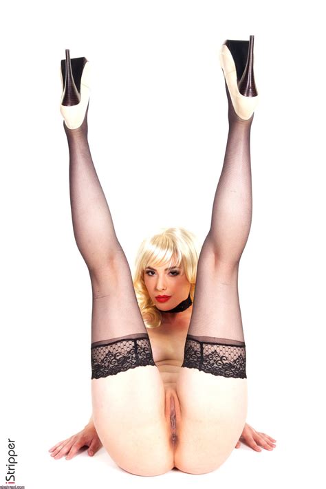 فرازهایی از پاشنه بلند