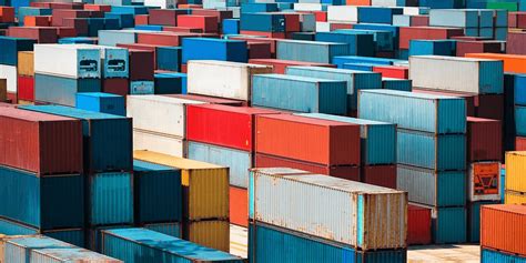 tiny docker images by russ mckendrick media glasses medium