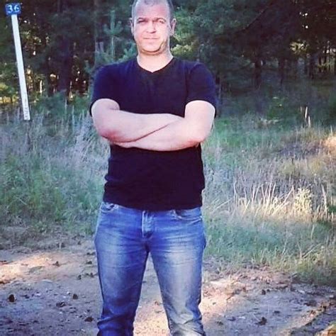 Slavik 22 Slavik2201 • Threads Say More