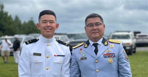 АНУ ын Тэнгисийн цэргийн академийг анх удаа Монгол хүн төгслөө