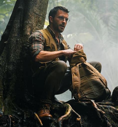 Nuevo Vistazo A Jonathan Bailey En ‘jurassic World Rebirth