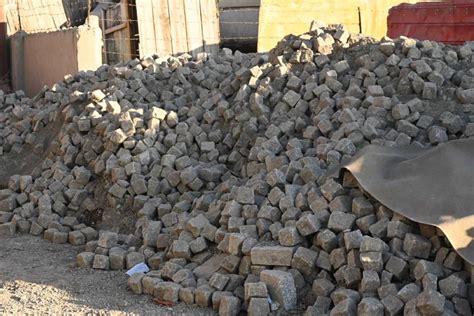 Нийслэлийн төвийн зургаан дүүрэгт 11 орчим газар авто замуудыг зөвшөөрөлгүй сэтэлжээ Dobu Mn