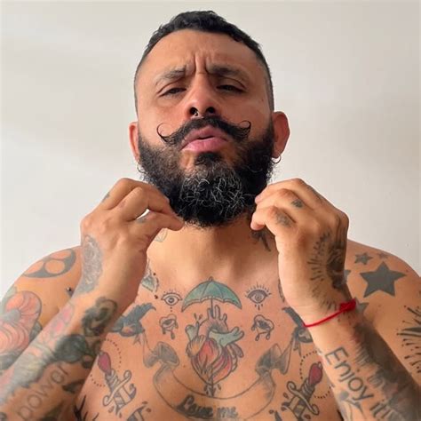 Carlos Cabrera Elandariego Threads Say More