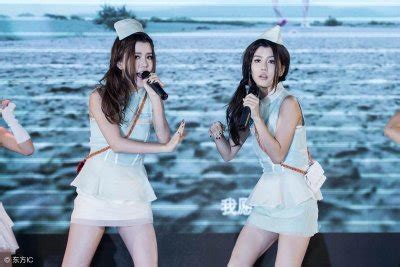 出道11年by2换新艺名，粉丝说你还是换回来吧本微塘