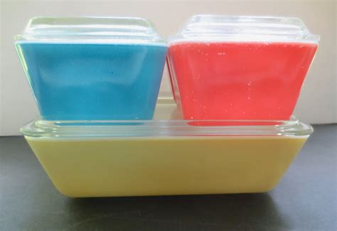 Pyrex Primary Colors Set Of 4 All Dishes Have Lids Etsy