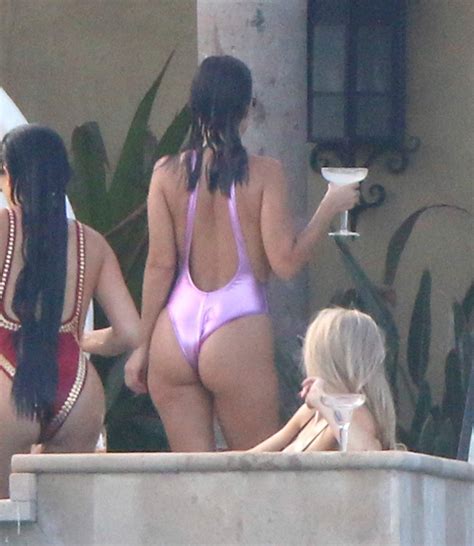 Kourtney Kardashian Sexy Photos Gif Thefappening