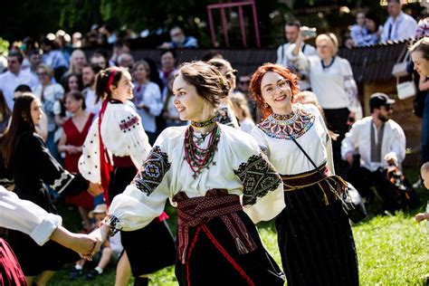 10 веснянок на Великдень 2025 які додадуть атмосфери свята Читайте на Ukr Net