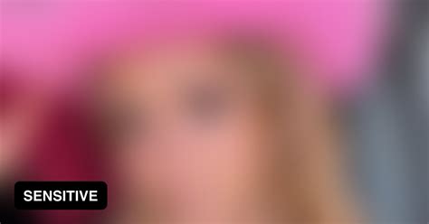 Pink Hat 9gag