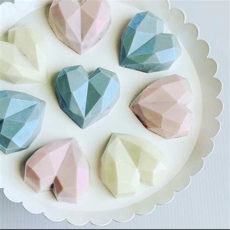 Doux Interference Pigments