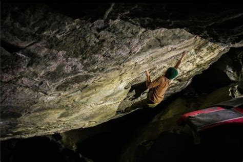 Marine Thevenet Da 8b Bloc Up Climbing