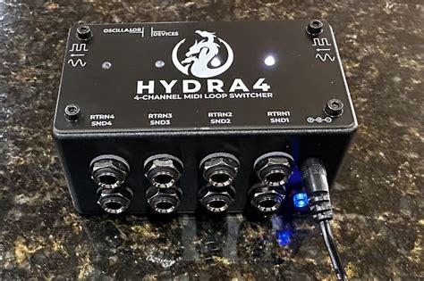 Oscillator Devices HYDRA MIDI Loop Switcher Reverb