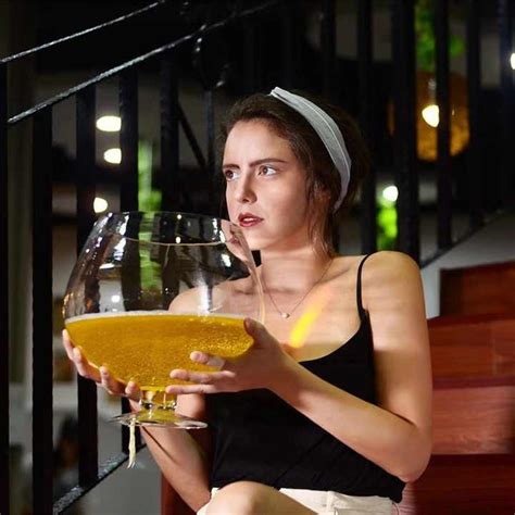 Creative Giant Clear Beer Mugs Perfect For Party Ts