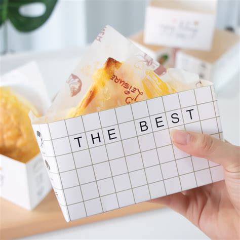 เซ็ตกล่องกระดาษใส่แซนวิช พิมพ์ลาย พร้อมถุงพลาสติกใส กระดาษไข และลวดรัด