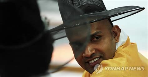 갓 쓴 모습 어때요