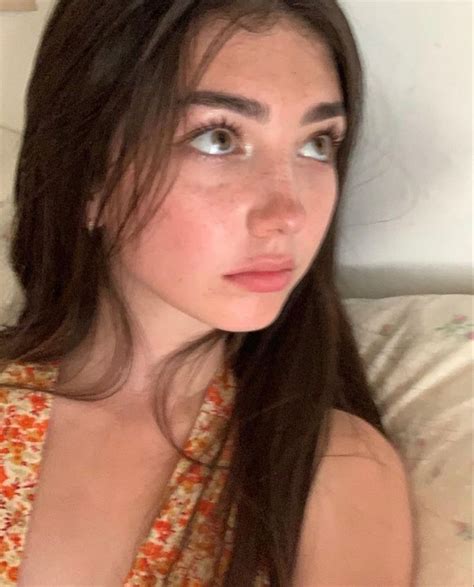 Pin By Rachel Marinho On Egirl Brunette Girl The Most Beautiful Girl