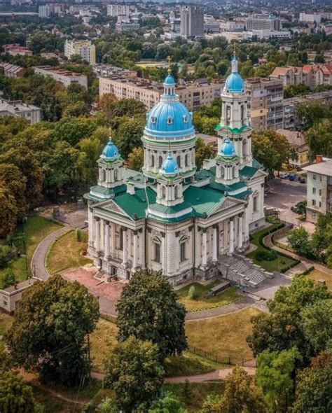 Суми Україна що цікавого подорожі історія цікаві факти