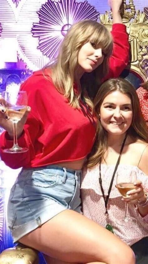 Taylor Swift Legs Taylor Swift Legs Taylor Swift Hot Taylor Swift Fan