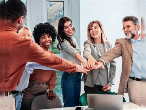 Conflict Of Generations Bridging Generational Gap In Workforce The