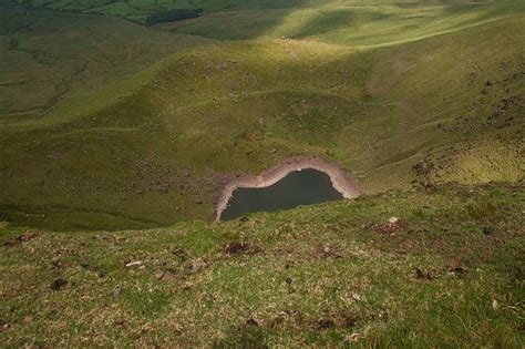 Steep Drop © Kevin Higgins Cc By Sa20 Geograph Ireland