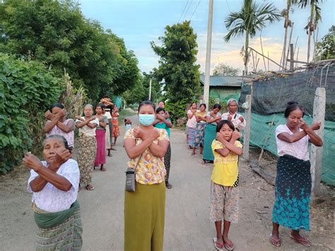 Khit Thit Media ထိုင်းဘက်ခြမ်းသို့ ကျရောက်ပေါက်ကွဲသော စစ်ကောင်စီ၏ လက်နက်ကြီး ကျည်ဆံ Facebook