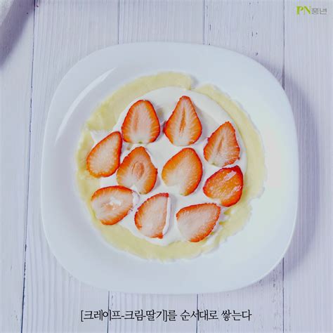 아이와 함께 만드는 노오븐 디저트 봄 딸기 크레이프 케이크