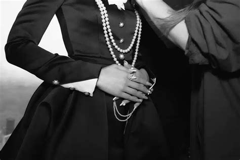 방금 뜬 제니 인스타 업뎃 팬플러스 커뮤니티