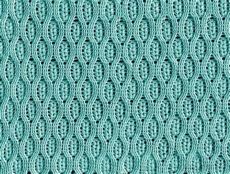 Modern Keffiyeh Knitting Pattern