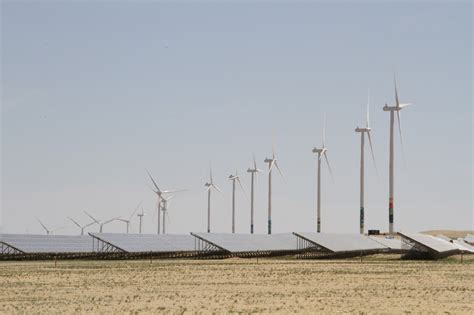 Газрын тос боловсруулах үйлдвэрийн автозамын ажил 80 орчим хувьтай байна