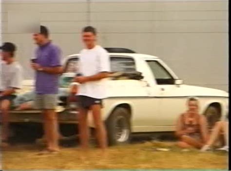 65 Drunk Aussie Mooner