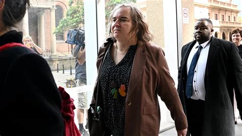 Trans Woman Roxanne Tickle Sues Female Only App Giggle In Landmark