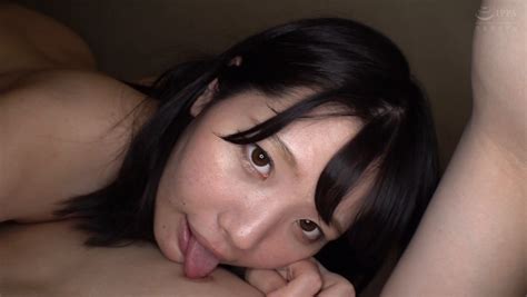 自宅みntrセックス・そのまま勝手にハメ撮りしてav発売！～同じ大学の後輩ちゃん編～大好きな彼氏が爆している隙に口説き落とし！背徳の浮気sex