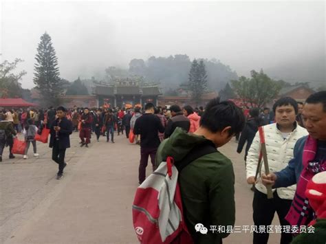 佛佑天下，人旺香火旺