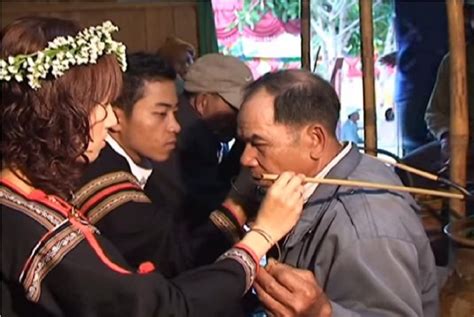 Phong tục cưới hỏi của người dân tộc ê đê Ảnh cưới đẹp ảnh gia đình