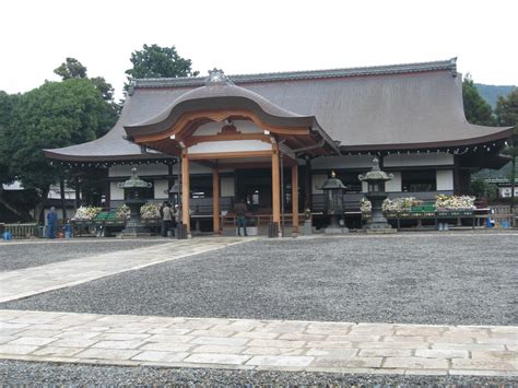 大谷本廟と西本願寺参拝と吉本新喜劇鑑賞の旅 お山ばあちゃんの絵手紙