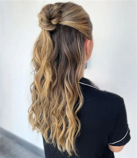 These 15 Demure Hairstyles Will Never Go Out Of Style Worldglamz