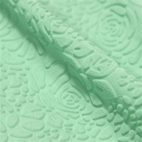 Kain Emboss Tekstur Unik Yang Bikin Tampil Berbeda