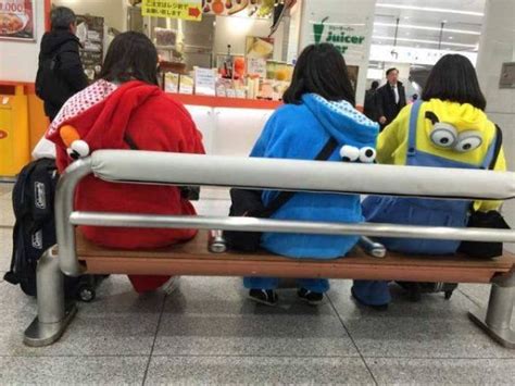 Times Square Elmo Taking A Break From Tourists And Meth Solent Renegades Car Club